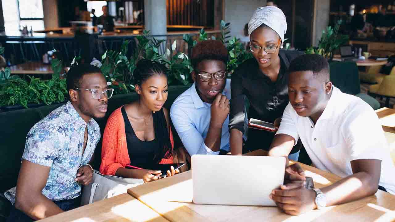 PES Academy | Nurturing Future business leaders